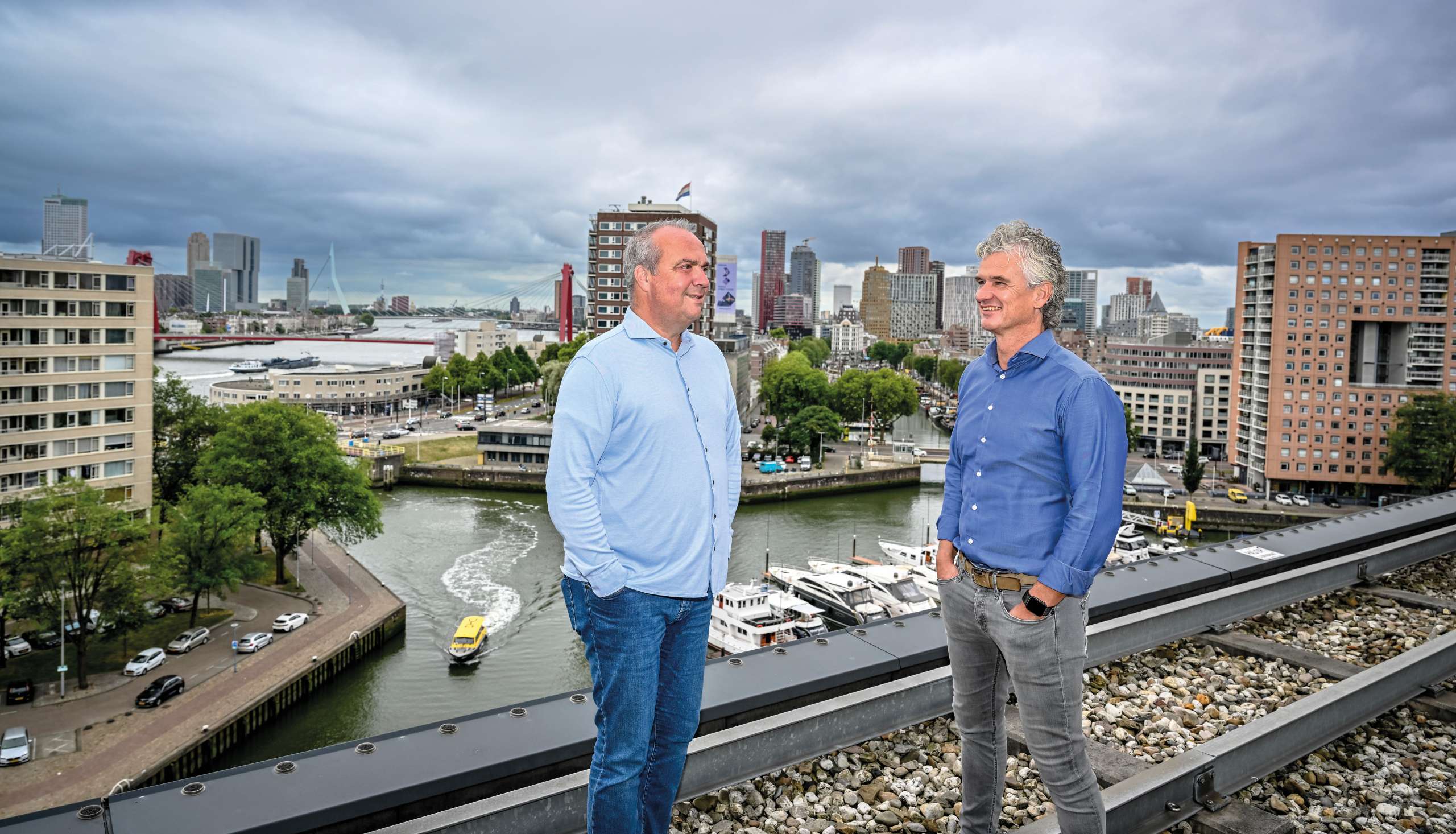 'In Kralingen worden medewerkers uitgedaagd om een blokje om te gaan ...