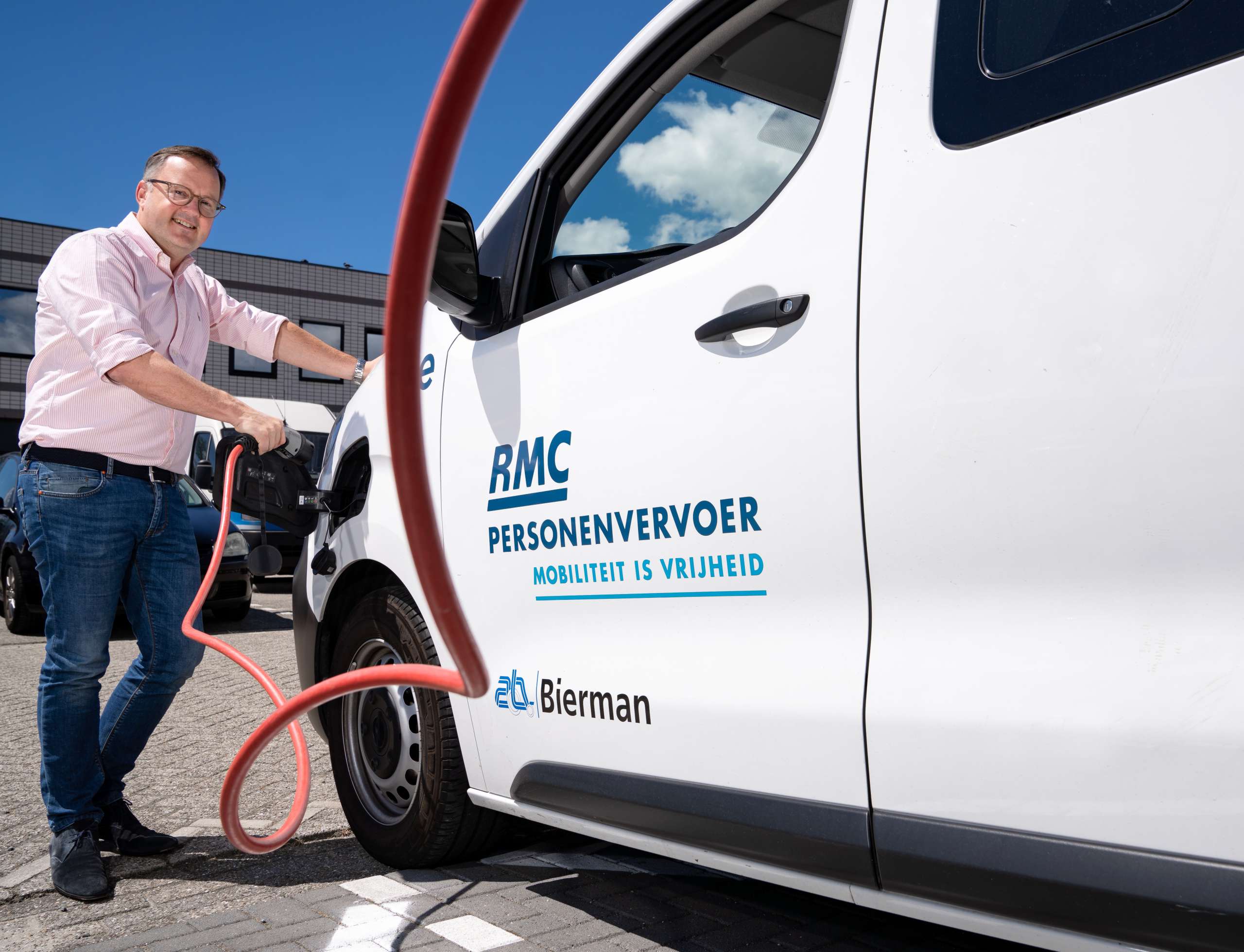 'Als het ingewikkeld is, is het vaak ook leuker' - Friends In Business