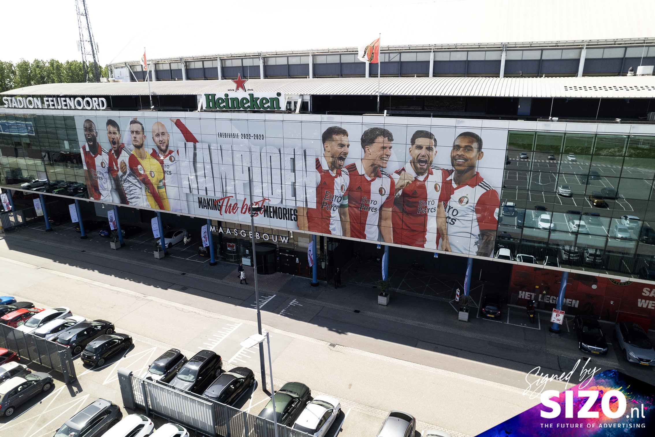 SIZO Group voorziet Maasgebouw van ‘kampioenstenue’: ‘Enorm trots ...