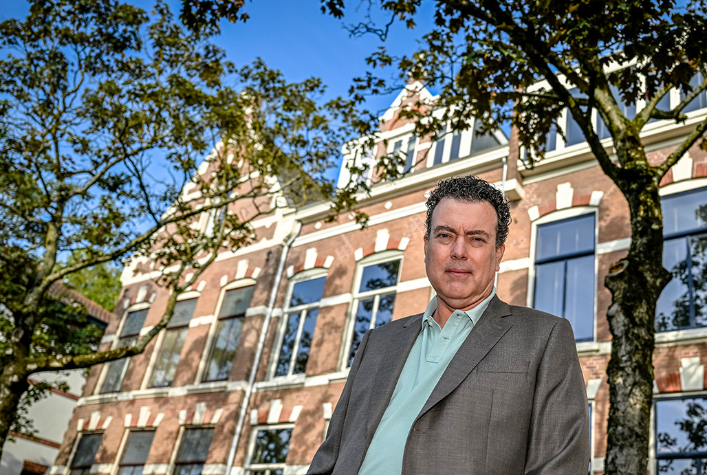 Harde leerschool - Friends In Business