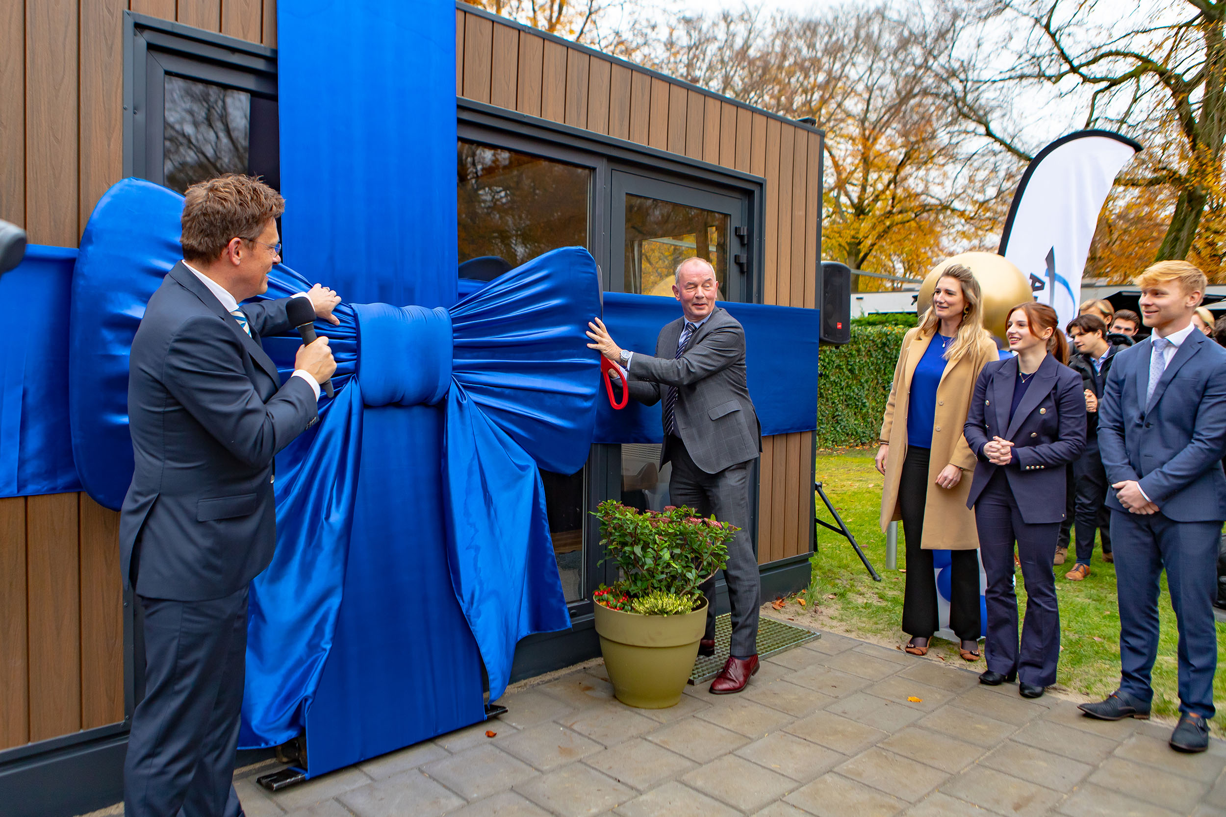 Starten vanuit een garage… op het terrein van IVA - Friends In Business